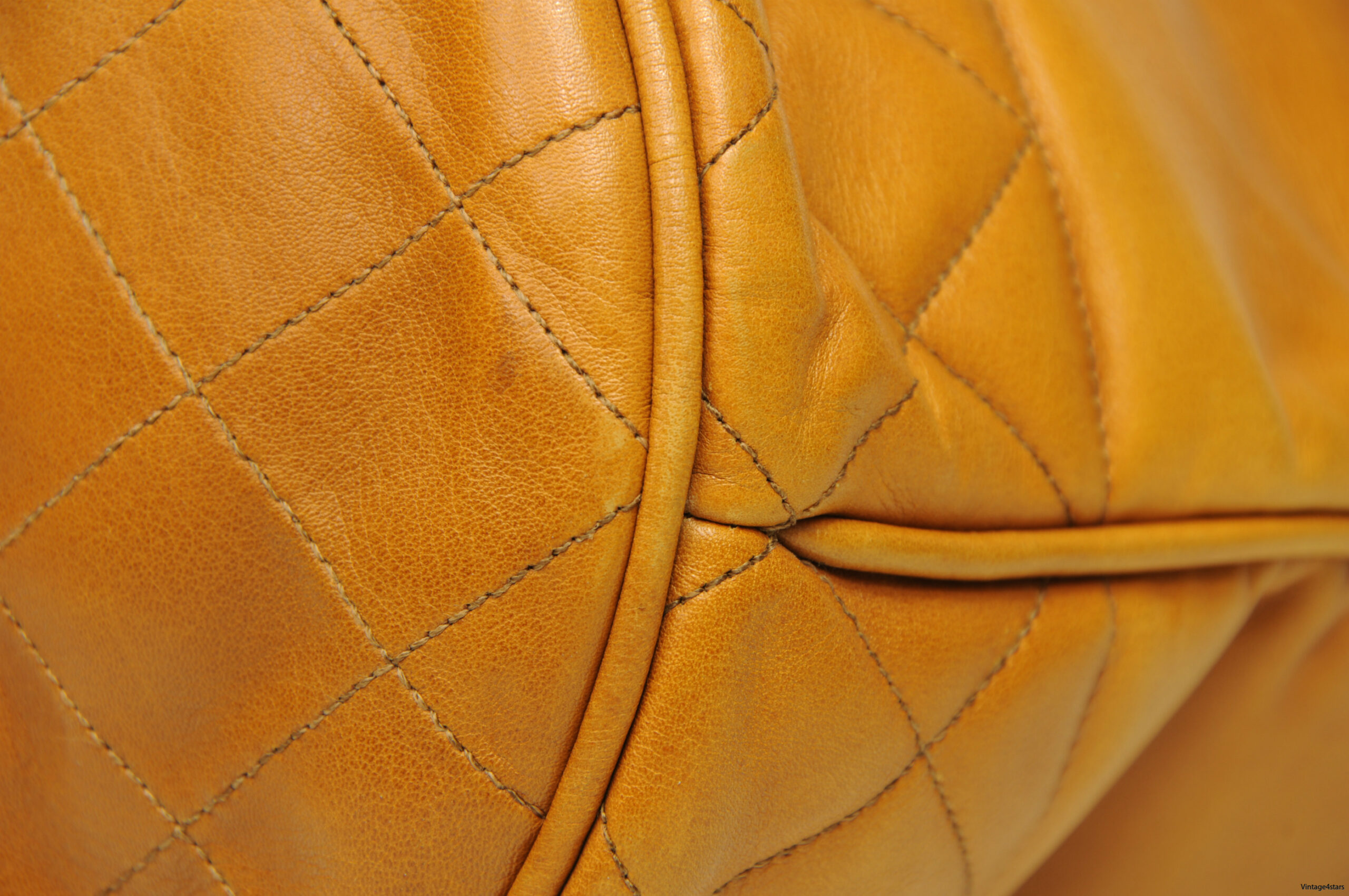 CHANEL Shoulder Bag – Vintage4stars